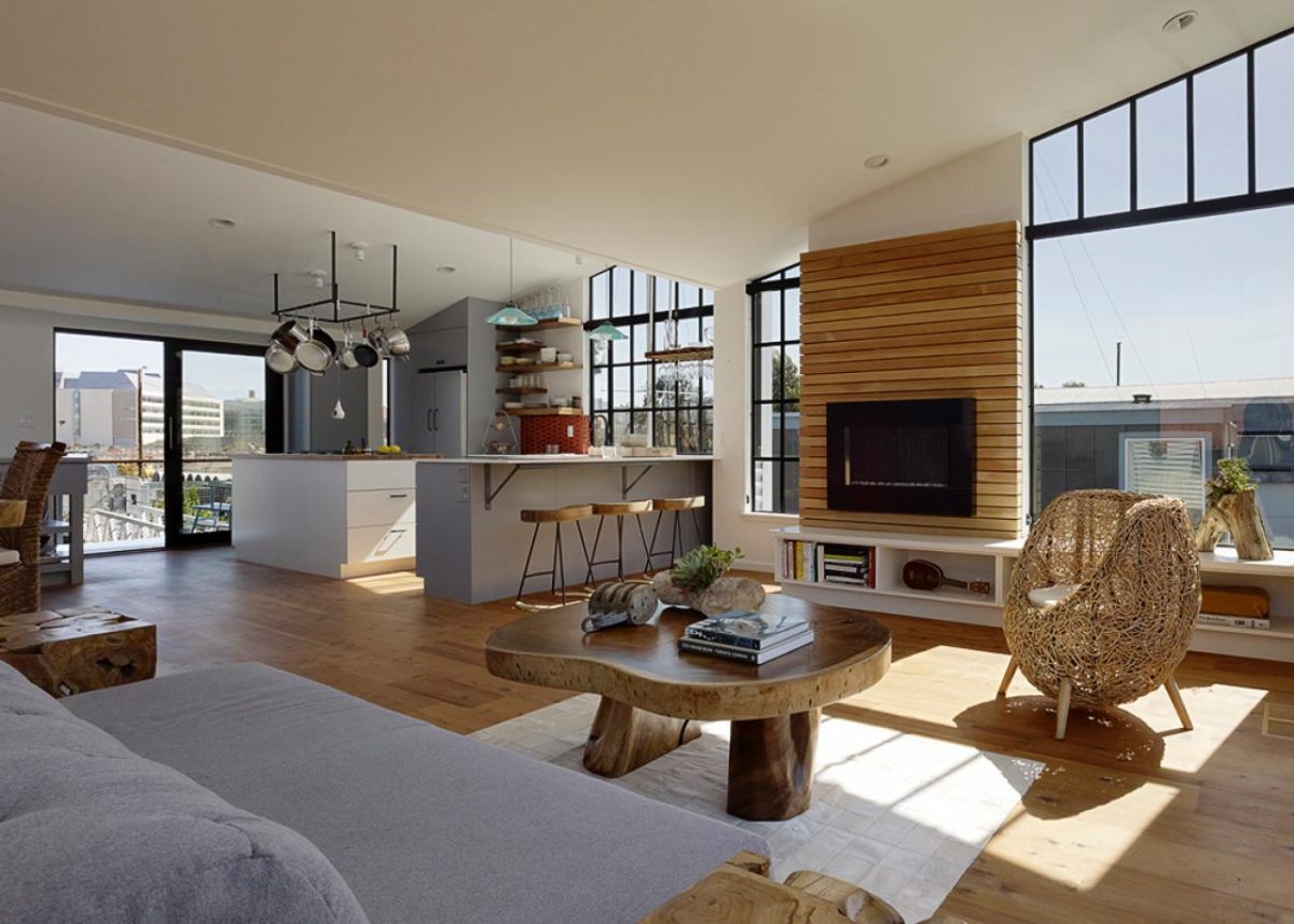 90s Nostalgia Interior Design - Woodgrain