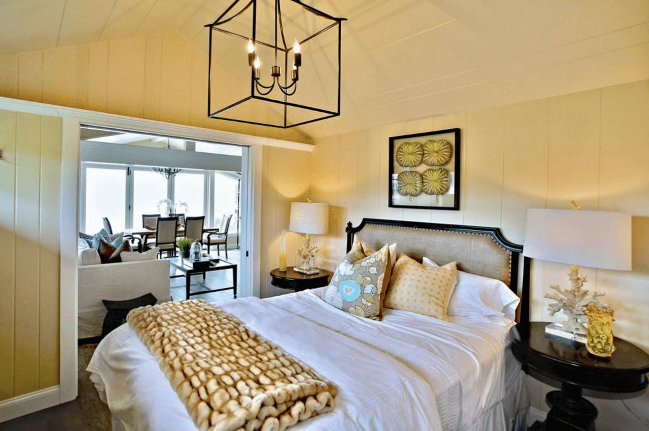 How Colorful Ceilings and Moulding Can Dramatically Transform Your Home ...